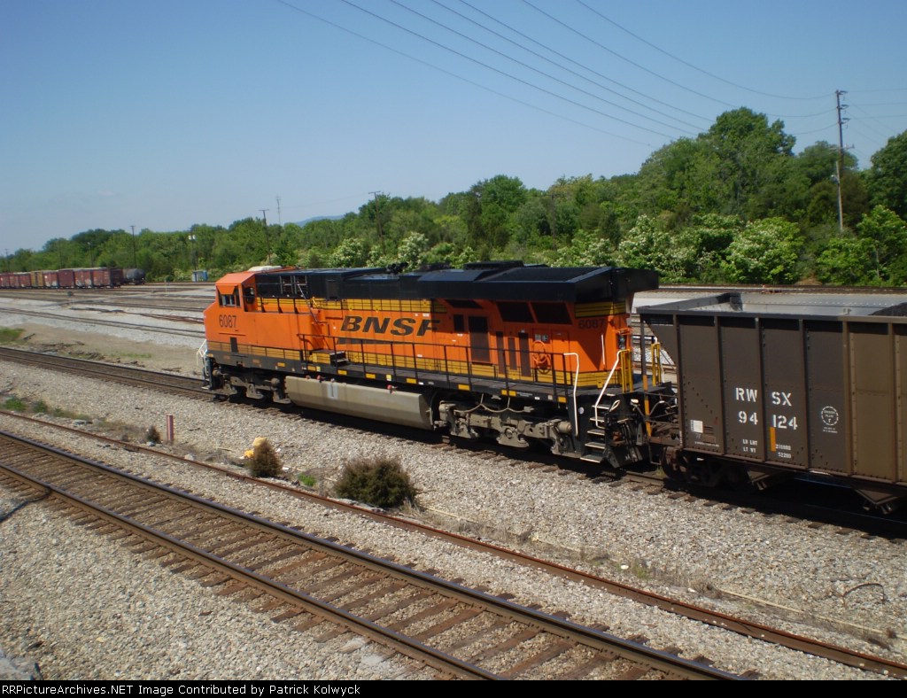 BNSF 6087